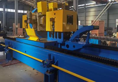 China 250x250 square steel pipe automatic profiling mill flying cold saw for sale