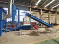 China Industrial Waste Crushing Bottle Crusher Recycling Machine 100-200T Capacity with Screen and Hammer for sale
