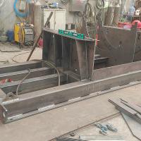China Industrial Wood Crusher 100-200TPD Sawdust Grinder with Hammer and Screen for sale