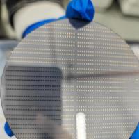 China Piezoelectric Lithium Niobate Wafer 3-8 inch for SAW Transducers with 0.18-1.00mm Thickness and 1142°C Curie Temperature for sale