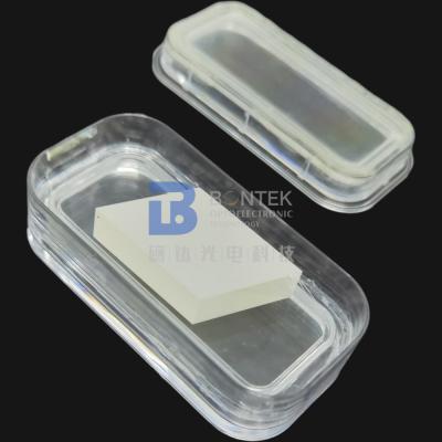China Ra 1nm LiNbO3 Wafer 4'' 6'' 8'' Doped Optical SAW Grade with 1142°C Curie Temperature and 0.18-1.00mm Thickness for sale