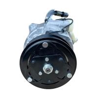 China Auto AC Compressor for Mitsubishi Outlander 3.0 QS90 ASX Lancer AKS200A402C CAT2838 for sale