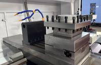 China Heavy Duty SYNTEC Flat Bed CNC Lathe Machine 800Nm 835rpm for sale