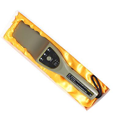 China Rechargble Battery Type Handheld Metal Detector MCD-2018 Accurate Body Scanner for sale