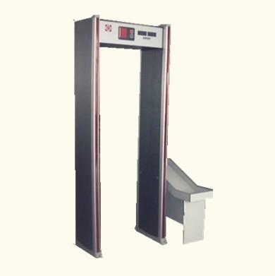 China Professional Subway Door Frame Metal Detector 6 Zones Status Led Display for sale