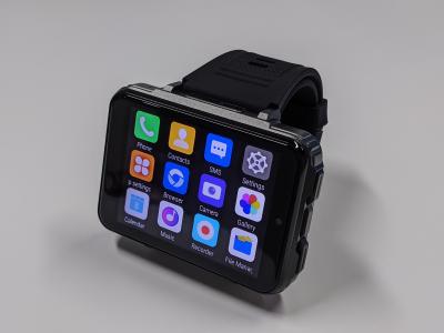 China 4G 5G Smart Watch 2.4 Inch AMOLED Screen 8 Core CPU 4GB+64GB Android 10.7 VP999 for sale