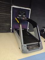 China Commercial Treadmill 4.0 HP Motor 22x60 Running Surface for Professional Gyms and Fitness Centers for sale