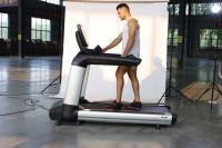 China Commercial Treadmill 4.0 HP Motor 22x60 Running Surface for Professional Gyms and Fitness Centers for sale
