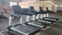China Commercial Treadmill 4.0 HP Motor 22x60 Running Surface for Professional Gyms and Fitness Centers for sale