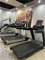 China Commercial Electric Treadmill with 3.0HP Motor, 200kg Capacity and 15-inch Display for Fitness Centers for sale