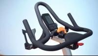 China Indoor Spinning Bike for Gym Cardio Training Heavy Duty Steel Q235 1350mm for sale