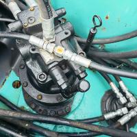 China Original 20T Used Kobelco Medium Used Kobelco Sk200  Earth Moving Excavator for sale