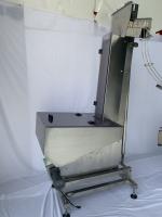 China 30cans/Mim Cap Screwing Machine For H100mm Glass Bottles for sale