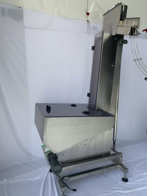 China AC220V 50/60Hz Cap Screwing Machine For H500mm Pet Bottle for sale