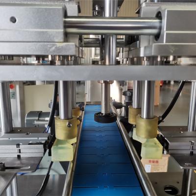 China Bottle Height 30mm Cap Screwing Machine for sale