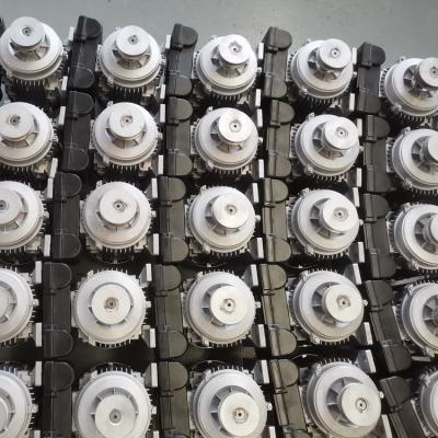 China CSA Manual Can Sealer , 2 Rollers Single Head Screw Capping Machine for sale