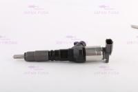 China ISUZU 4HK1-TC 700P/G3 Common Rail Diesel Fuel Injector 8-97609788-7 095000-6367 for HINO Engines for sale