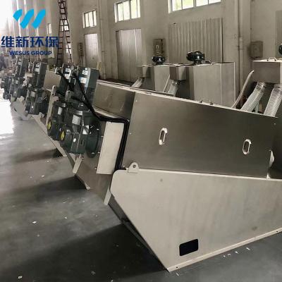 China High Temperature Resistant Sludge Screw Press Dewatering Machine 2-3 RPM Clog Free Filter Cloth Removal for sale