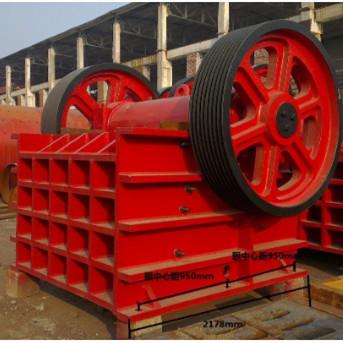 China High Capacity75kw Compound Pendulum Jaw Crusher Machine Use In Mine for sale