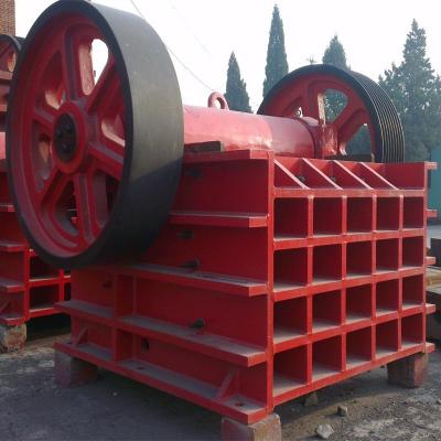 China Compund Pendulum Jaw Type Crusher Use In Beneficiation，Gold Ore Crusher, Primary Granite Limestone Concrete Gravel Rock for sale