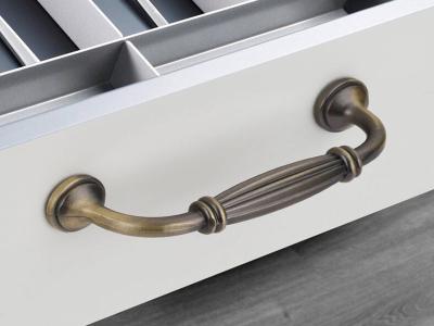 China Anti Copper Arched kitchen cabinet Handles And Knobs Roma Design Zinc Furniture Fittings Accessories for sale