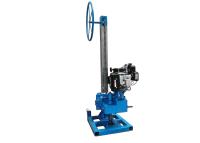 China Small hydraulic drilling rig for soil testing at a depth of 50 meters for sale