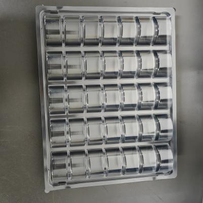 China Custom 35 grid disposable food grade PP macaron black plastic travel with clear lid manufacturer for sale
