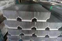 China Radiator T5 Big Size Aluminum Extrusion Profile Heat Sink AL6063 25um thickness for sale