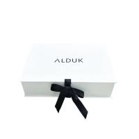 China Empty Shoes  White Folding Gift Boxes T Shirt Custom Clothing Shipping Boxes for sale