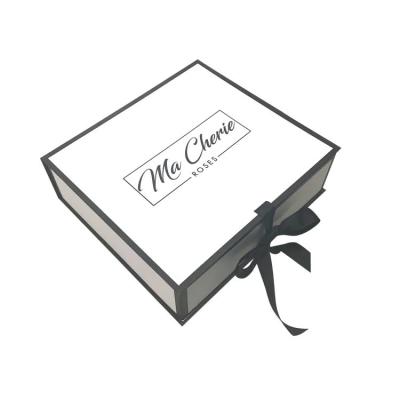 China Foldable Paper Cardboard Packaging Box Custom Logo For Garment Clothing for sale