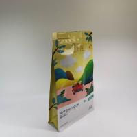 China 2.5kg 410mmx250mm 105mm Pet Food Flexible Packaging , Dog Treat Packages for sale
