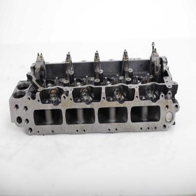 China Cast Iron Cylinder Head Assembly OEM Isuzu 4HK1 Cylinder Head Excavator Machinery Parts for sale