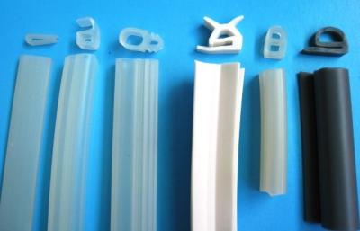 China Custom Silicone Rubber Sealing Strips Oven Door Gasket 25A-80A Hardness -60°C to 260°C Temperature Range for sale