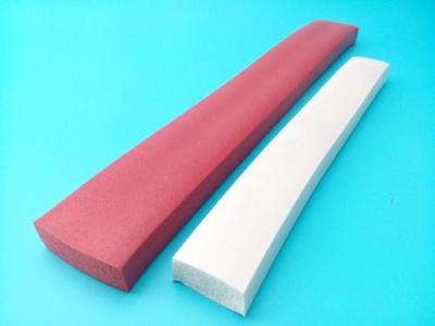 China Heat Resistant Silicone Sponge Strip -50℃ to 200℃ Temperature Range with 7-10 psi Tensile Strength for sale