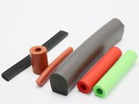 China Custom Silicone Sponge Rubber Tubing -40℃ to 200℃ Temperature Range 10-30psi Tensile Strength for sale