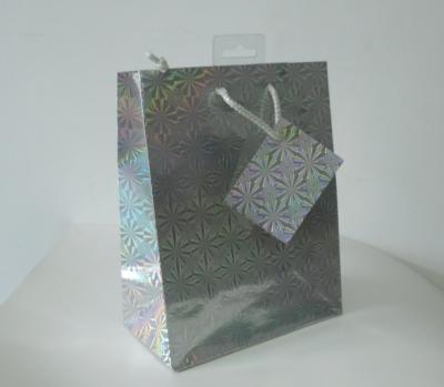 China holographic paper bag for shopping paper gift bag for sale