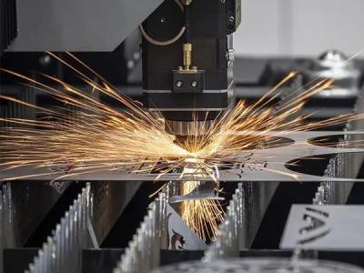 China Fiber Laser Cutting Machine 600x600mm 20m/min 1070nm Gantry Double Drive for sale