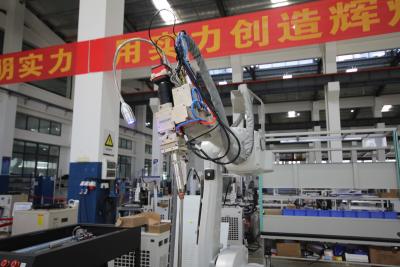 China CCD Vision IPG Laser Robotic Arm Welder 1500W 3000W with Wobble Welding Head for sale