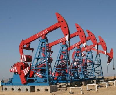 China API Standard Oil Pump Jack C228D-246-86 with 24600 lbs Load Rating and 86-inch Stroke Length for Oilfield Production for sale