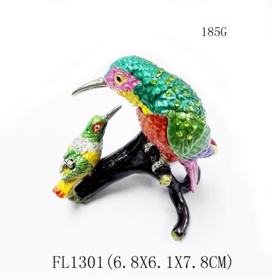 China Mum and baby bird metal jewelry box for jewelry wholesales bird jeweled enamel trinket box for sale