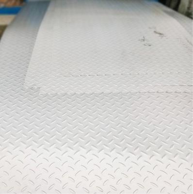 China 2000mm Non Skid Tread Plate GB 1.5 Mm Chequer Plate Trailer Floor JIS NO.3 for sale