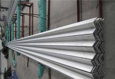 China 9m Equal Angle Steel Cold Rolled Angle Bar 30x30x3 50x50x5 Mill Finish for sale