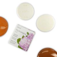 China Hydrangea handmade Essential oil soap with Natural extracted from plants with moisturizing skin Face soap for sale