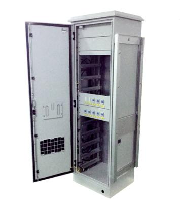 China Lithium Iron Battery IP55 Outdoor Cabinet 240V AC Heater With 10 Pieces Battery Modules for sale