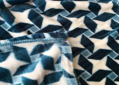 China Comfortable Flannel Print Blanket 150D 288F100% Polyester Microfiber Material for sale