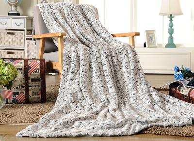 China 100% Polyester Pv Plush Soft Faux Fur Blanket Cozy Warm 150*200CM / 200*240CM for sale