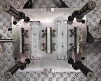 China Pinpoint Gate Precision Injection Molding High Precision Plastic Parts Mold for sale
