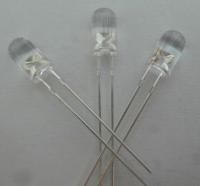 China Dip 5 mm Round  Purple UV LED Diode / uv light emitter 365nm Water Clear for sale
