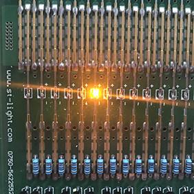 China Rectangular High Power Smd Led 1205 Package 588-590nm Peak Emission Wavelength for sale