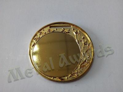 China Custom Engraved Medals for Children 50mm Shiny Gold Plating Zinc Alloy Die Cast for sale